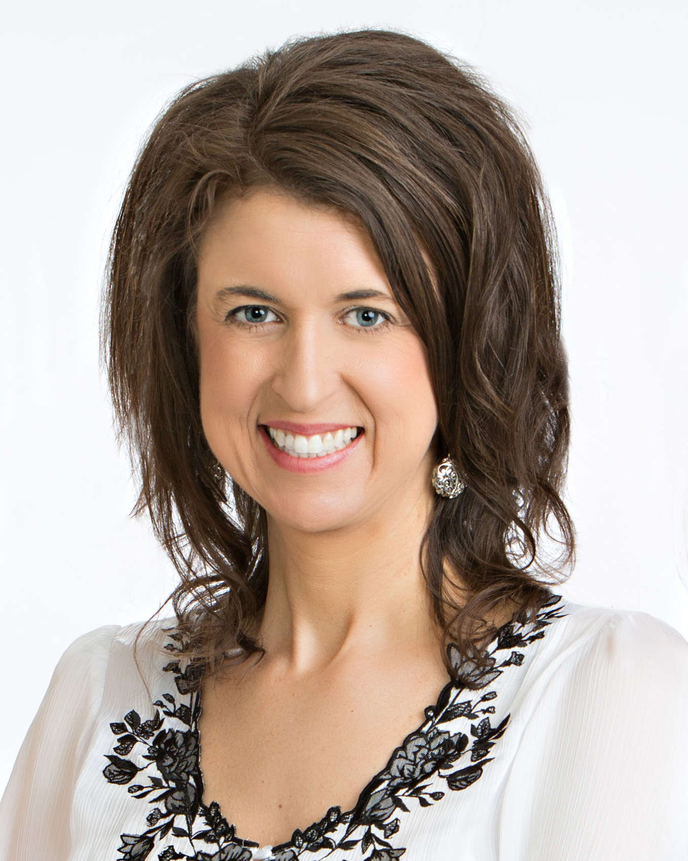 Julie Moore's Instagram, Twitter & Facebook on IDCrawl