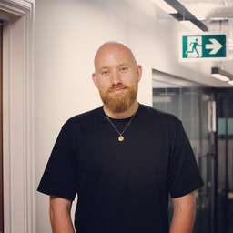 Samuel Bates - Chief Marketing Officer and Founder @ Amplify.link ...