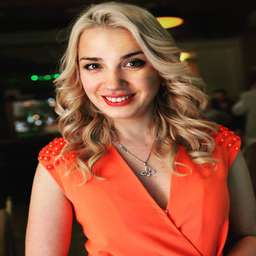 Mackenzie Robinson - Crunchbase Person Profile