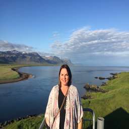 Laura Broderick - Crunchbase Person Profile