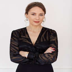 Daniela Karnuts - Owner & Creative Director/ Founder @ Safiyaa ...