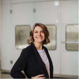 Chelsea Stebner - Managing Partner @ Parr Auto Body - Crunchbase Person ...