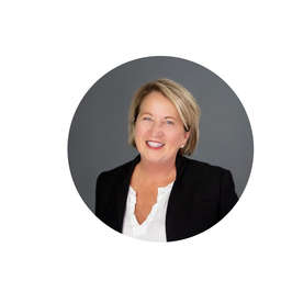 Julie Burroughs - Crunchbase Person Profile