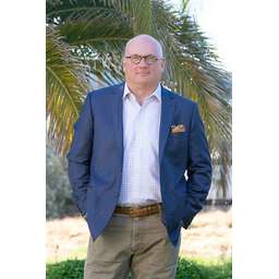 Robert Watkins - CEO @ Mt. Beautiful - Crunchbase Person Profile