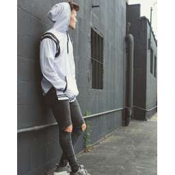 Cazcarro - Tech Details