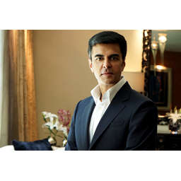 Raaja Kanwar - Founder, Vice Chairman & Managing Director @ Apollo ...