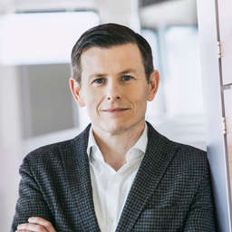 Jan-Michael Graef - Director Mercedes-Benz Cars Finance Transformation ...