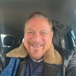 Kyle Walkeknhorst - Founder and CEO @ Walkenhorst Media Group ...