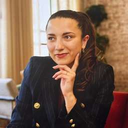 Ileana Pirozzi - Crunchbase Person Profile