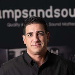 Justin Weber - Founder and Chief Mensch @ ampsandsound - Crunchbase ...