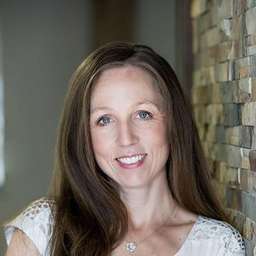 Amy Surdam - Founder, Owner & COO @ InstaClinic - Crunchbase Person Profile