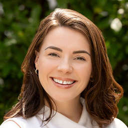 Laura Kelly - Co-Founder @ Clover - Crunchbase Person Profile