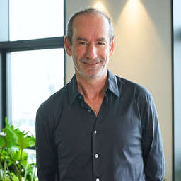 Andrew Bassat - Chairman, CEO & Co-Founder @ Seek Investments ...