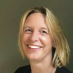 Jenny Hanlon - Crunchbase Person Profile