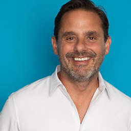 Stephen Lindsay - Co-Founder, President and Partner @ The Road Company ...