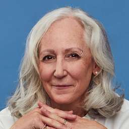 Kim Saunders - Crunchbase Person Profile