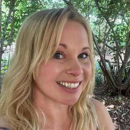 Angie Doss - Chief Development & Marketing Officer @ Sunbeam Family ...