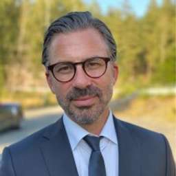 Samir Mohsen - Co-Founder and CEO @ Vakanta - Crunchbase Person Profile