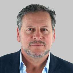 Paul Strike - Managing Director and Founder @ Fourth Element ...