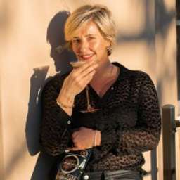 Vicki Lyon - Crunchbase Person Profile