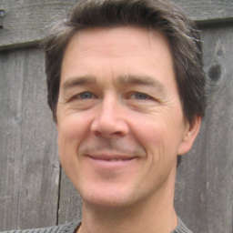 Mark Hertsgaard - Founder and Executive Director @ Covering Climate Now - Crunchbase Person Profile