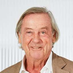 Christoph Dicken von Oetinger - Founder and CEO @ Gutta works ...