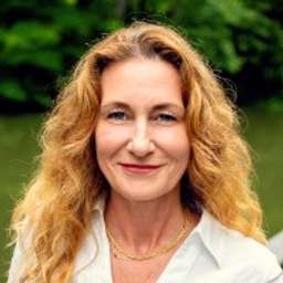 Elizabeth Holler Hunter - Founder and Partner @ HunterKemper Consulting ...