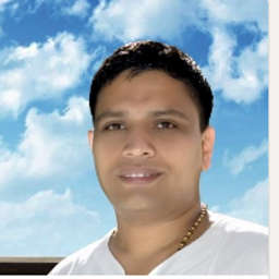 Acharya Balkrishna - Founder & General Secretary @ Patanjali Wellness ...