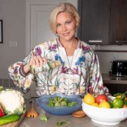 Kristi Knowles - CEO @ Mother Raw - Crunchbase Person Profile