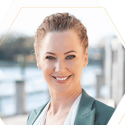 Felicity Cooper - Founder and Director @ Cooper Wealth Management ...