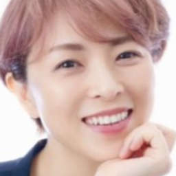 Hitomi Takeuchi - Crunchbase Person Profile