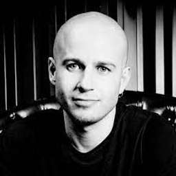 Roberto Martini - Founder, Global CEO & Chief Creative Officer @ FLAGCX ...