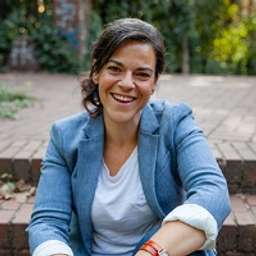 Stephanie Mello - Crunchbase Person Profile