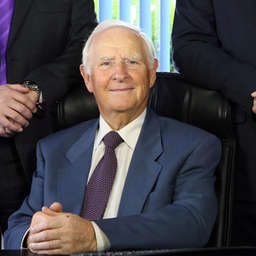 Tom Eakin - Founder @ Eakin Healthcare Group - Crunchbase Person Profile