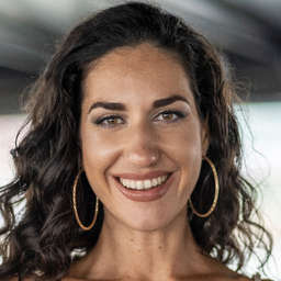 Helena Simon - CMO @ Omnize - Crunchbase Person Profile