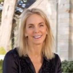 Shelly Lynch - Crunchbase Person Profile