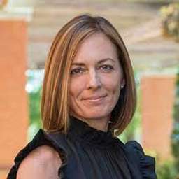 Liz Wolverton - Head of Consumer Banking and Brand Experience @ Synovus ...