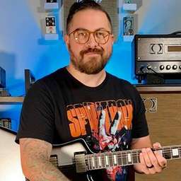 Joe Balaguer - Founder, President and CEO @ Balaguer Guitars ...