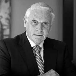 Lang Walker - Founder and Executive Chairman @ Walker Corporation ...