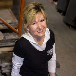 Julie Rizzo - Crunchbase Person Profile