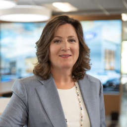 Elena Ford - Chief Customer Experience Officer @ Ford Motor ...