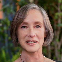 Sandra Holmes - Crunchbase Person Profile