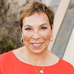 Linda Novelli - Founder/Owner and team lead @ The Novelli Team ...