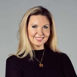 Lina Brouneus - Director Film Acquisitions EMEA @ Netflix - Crunchbase ...