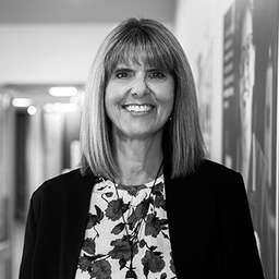 Lisa Woolley - CEO @ Visionwest Waka Whakakitenga - Crunchbase Person ...