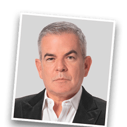 Ed Breazeale - Founder & Plastic Surgeon @ The Breazeale Clinic ...