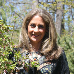 Amy Kahn Russell - Founder @ Amy Kahn Russell Jewelry - Crunchbase ...