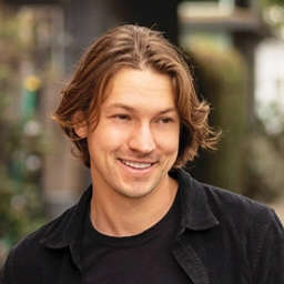 Cameron Lindsay - Co-founder & CEO @ Haystack - Crunchbase Person Profile