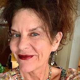 Carson Becker - Artistic Director @ Chicago Dramatists - Crunchbase Person Profile