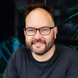 Dr Lucas Peter Lucas Neurosurgeon - Crunchbase Person Profile